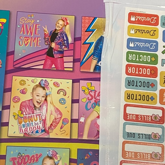 Nickelodeon | Office | Daluxe 222 Jojo Siwa Wall Calendar Bundle 00 ...